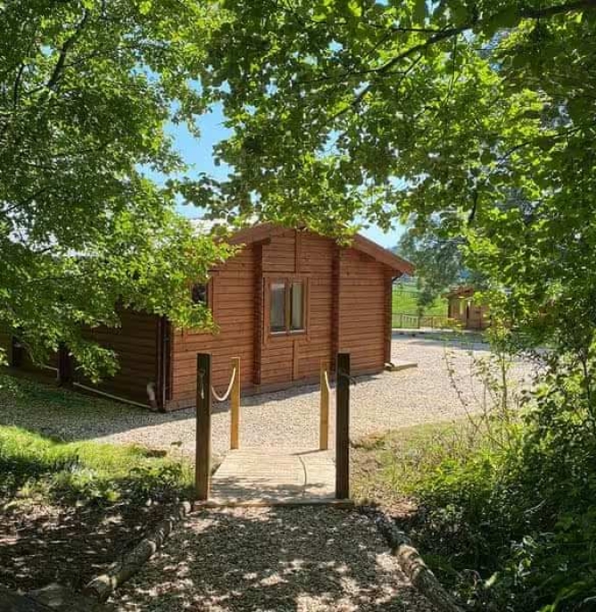 Waters Edge – Peckmoor Farm Lodges